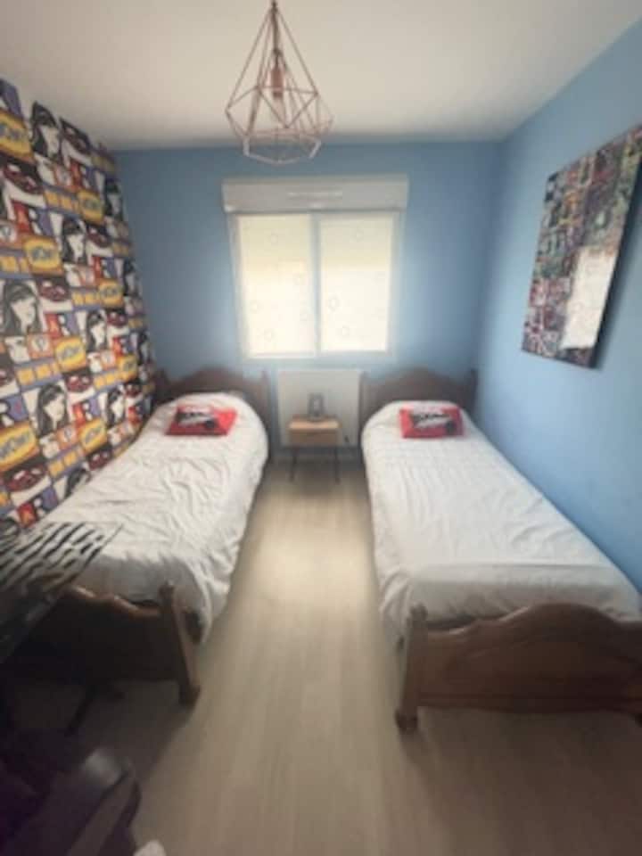 Chambre Privée – 2 Lits Séparés(maison Partagée) - Lille