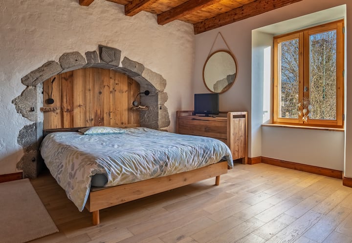 Chambre Charmante Dans Ferme De Ville - Cluses