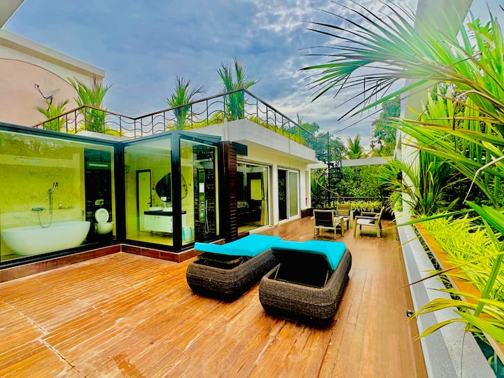 Sky Villa, Vagatore. - Anjuna