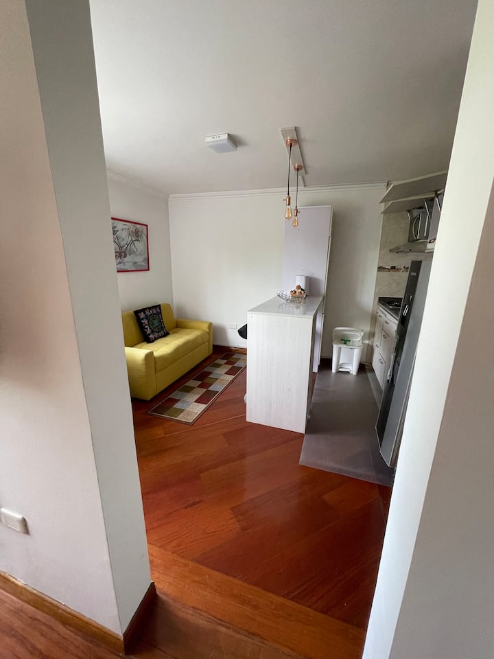 ¡Acogedor! Apartaestudio Cerca A "Todo" - Bogotá