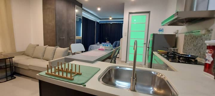 Cozydelight Studio Near The Curve Ikea With Wi-fi - Petaling Jaya