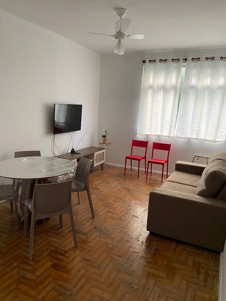 Apartamento Tranquilo E Próximo Ao Porto Da Barra - Salvador, Brazil