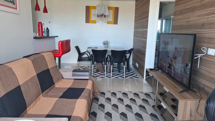 Apto  Uma Suíte E Quarto/escritório, Macaé Rj - Macaé