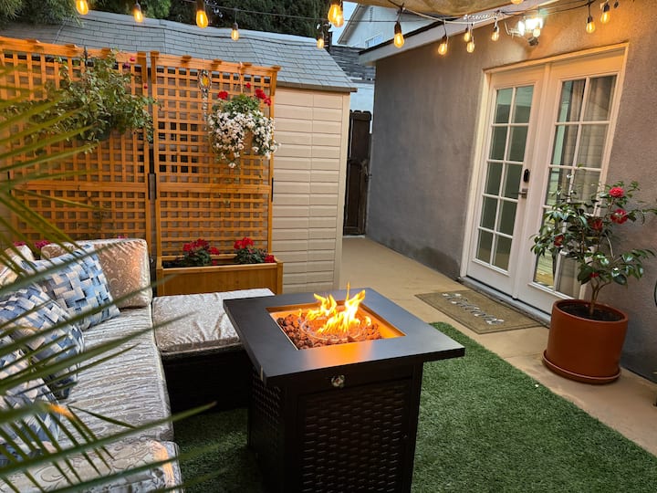 Modern Studio With Ac, W/d, & Private Patio - Culver City, CA