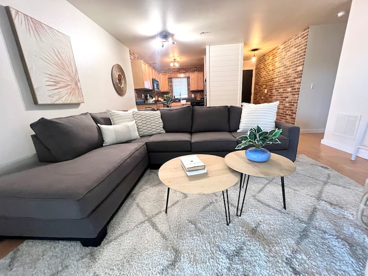 Downtown Portland Condo With Water View - Oregon