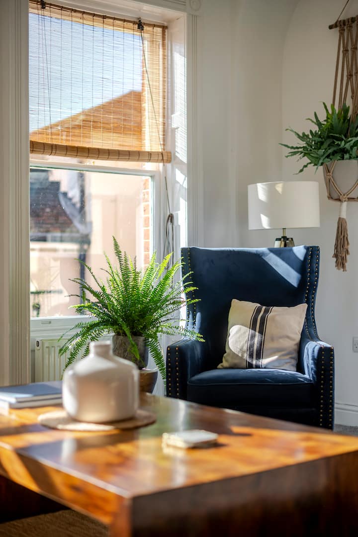 Elegant Town Centre Apartment With Parking Space - Woodbridge