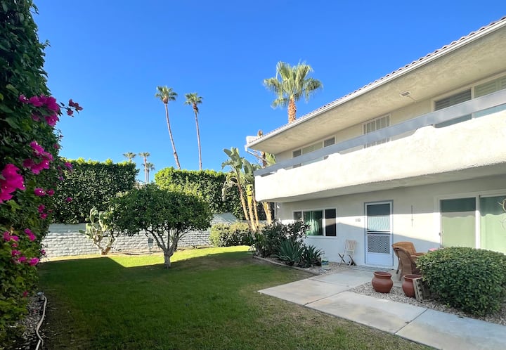 Relaxing Condo/pools/spa/tennis Courts - Palm Springs, CA
