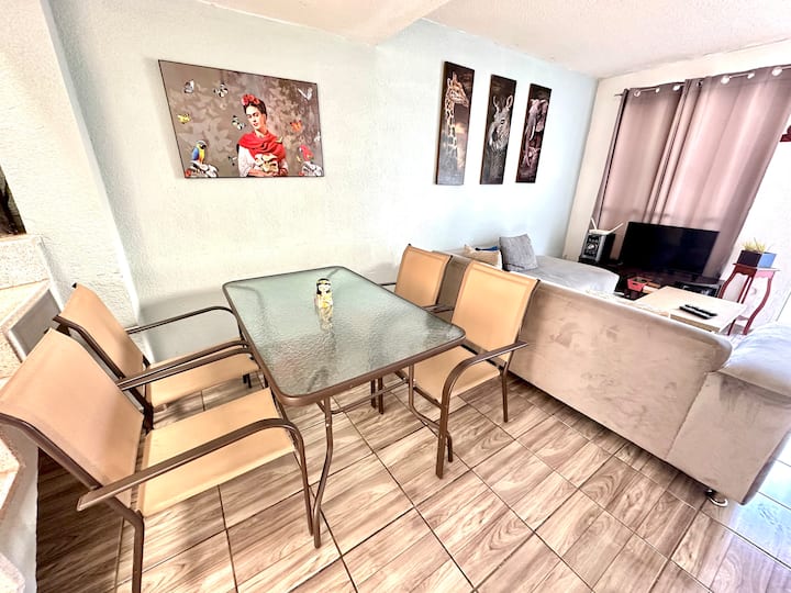 ¡Casa Cómoda Fracc 2 Plantas! ¡Todos Los Serv! - Puebla