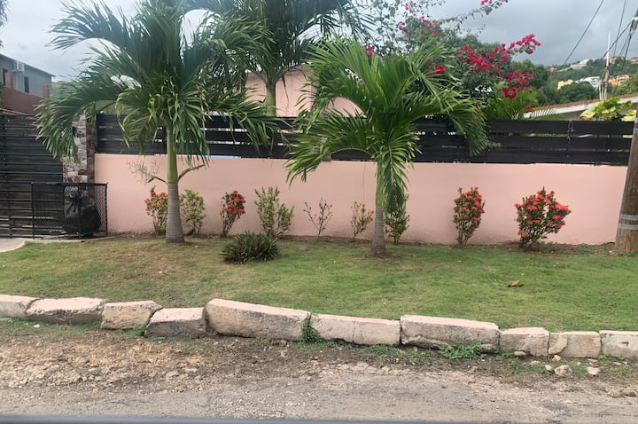 Comfortable Stay - Kingston