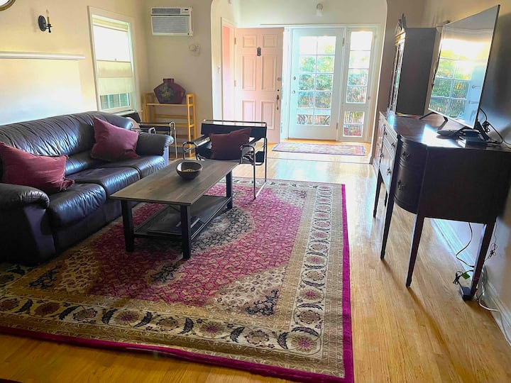 Hollywood Mid-wilshire Beverly Grove @ Cbs-tv City - Hollywood, CA