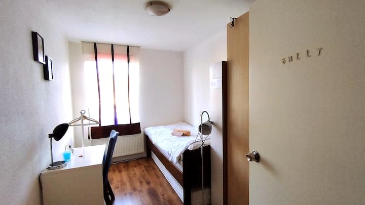 Private Sweet Bedroom Near Center,near Metro/train - Amsterdam
