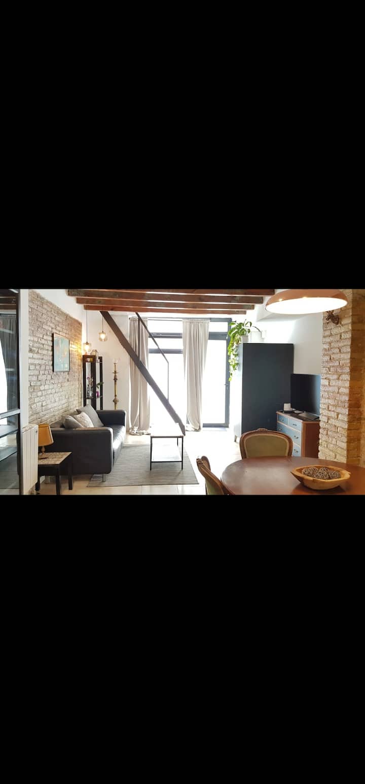 Gran Espacio! 2 Habitaciones Dobles/ Patio/2 Baños - Barcelona