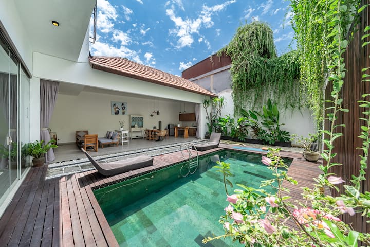Campuhan Seminyak 2br Villa Central Location - Kuta