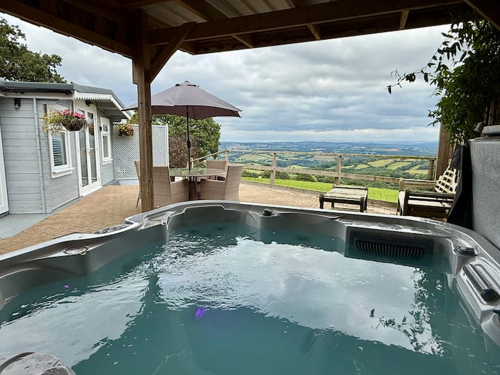 Private Rural Hideaway For 2, Hot Tub, Views, Pets - Devon