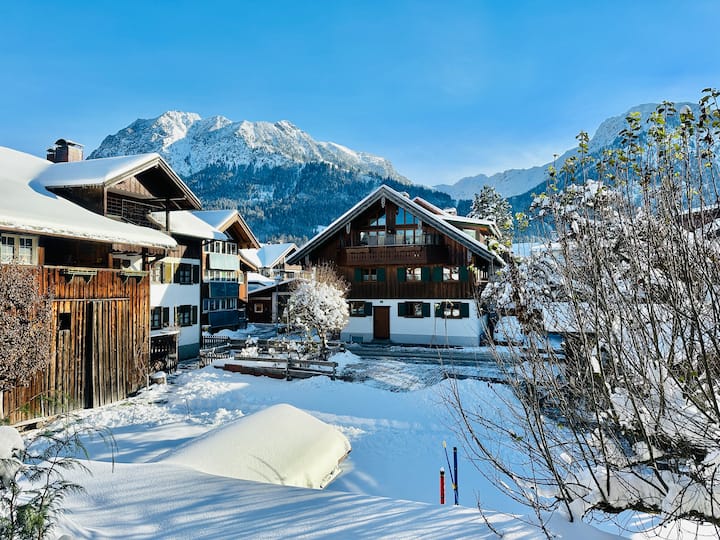 Alpine Pearl With Sunny Balcony In Center & Garage - Oberstdorf