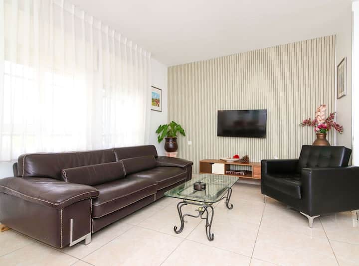 The Garden Apartment Of Your Dream - Jerusalem