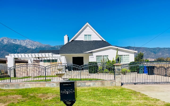 Wayside Vineyard - Fontana, CA