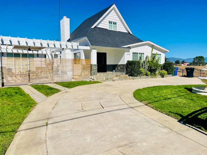 Wayside Vineyard - Bloomington, CA