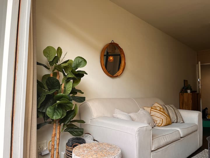 Sunny Studio | Garden&pool | 5min From Restaurants - Cape Town