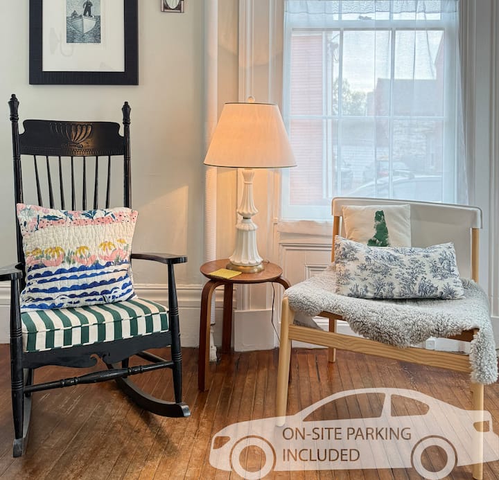 Studio W Parking In Portsmouth Historic District - Portsmouth, NH