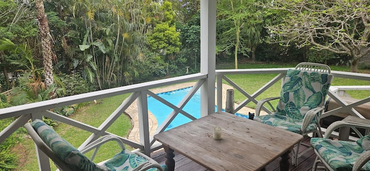 Bonza Bay Holiday Home - East London