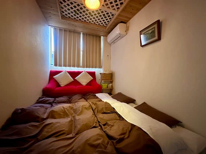 特別価格 ! 48㎡の広さ/5人3寝室/2つ電車駅に近い/専用トイレ+専用お風呂/無料wifi - 京都市