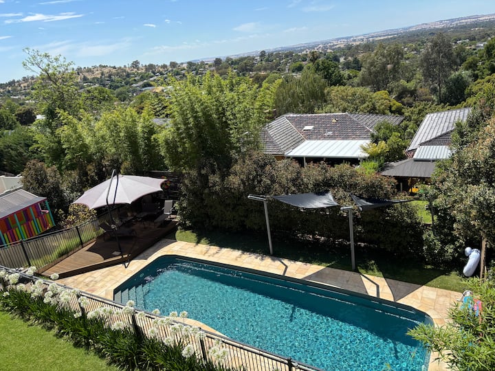 Great Space, Great Pool, Great Views! - 와가와가