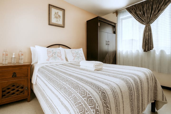 Rest & Recharge | Modern Room By Cdmx Airport - Mexico