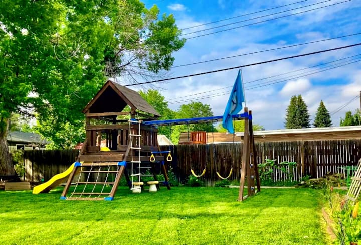 Relax At Colorado House: You’re On Mountain Time! - Colorado Springs, CO