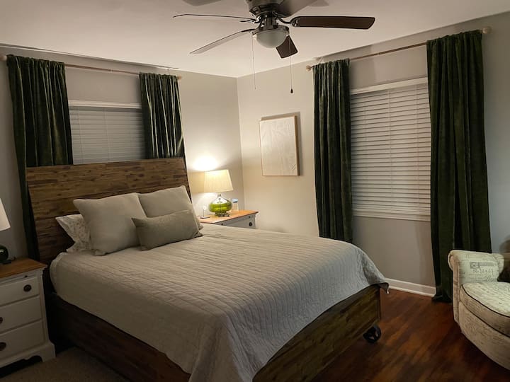 Experience Atx, Walk To Beer & Wine, 5 Miles To Dt - Austin, TX