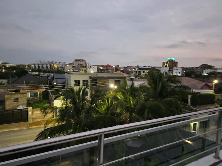 12 Min Drive 2 Airport ♡ 242 M2 Apartment▪rooftop - Accra