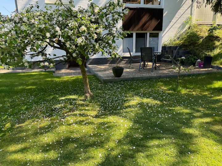 Hummelglück | Traum-ferienwohnung Mit Terrasse - Jesteburg