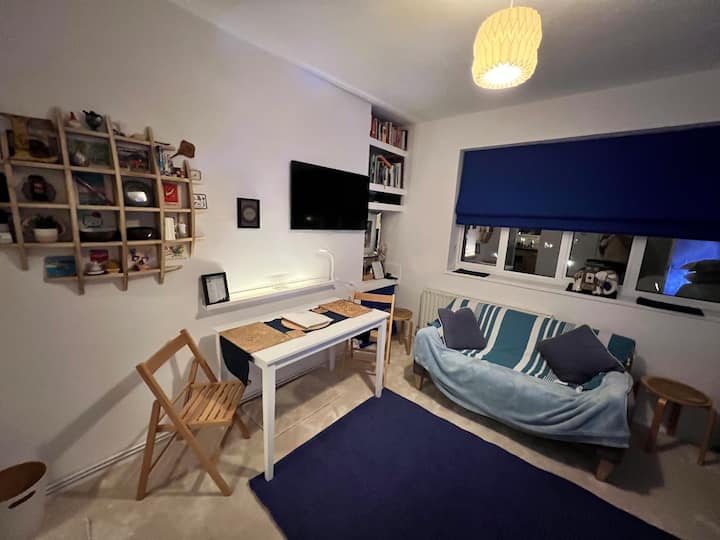 Tranquility In The Heart Of Town - London, UK