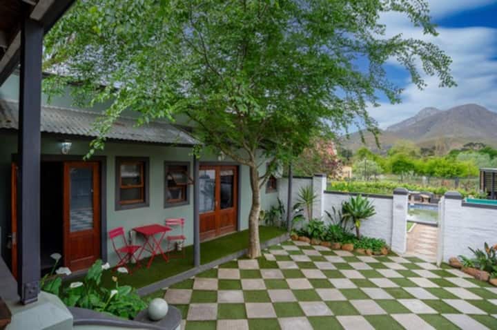 The Views Studio Apartment 1, Greyton Village - Greyton