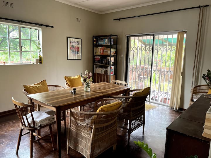 Peaceful Garden Cottage In Secure Blantyre Complex -