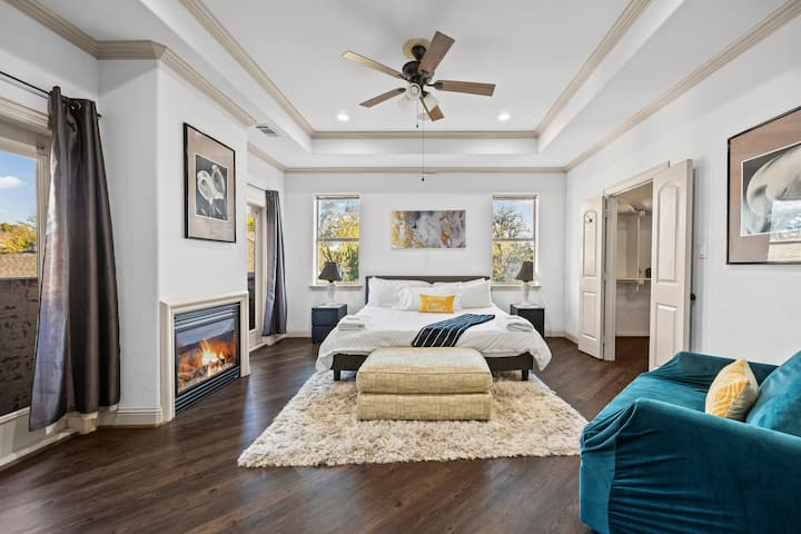 14 Bed Duplex I Walk To Bars & Shops I Mins To Dt - Dallas, TX