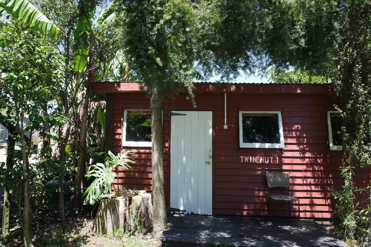 Cosy Farmstay Twin Hut - Farm stays for Rent in Whangaruru, Northland ...