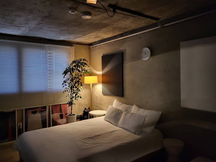 Your Local Home In Hapjeong & Mangwon | Near Yg - 