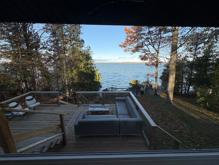 Lakefront Cottage Close To Toronto - Kawartha Lakes