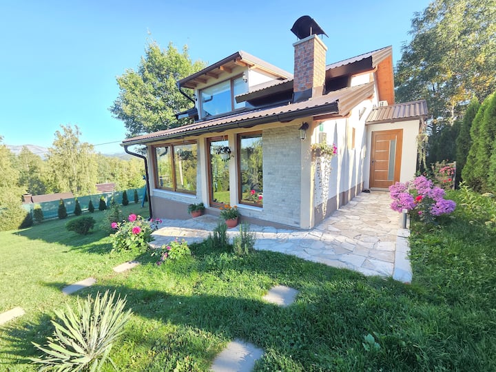 Mountain House_brutusi/17
Bjelašnica/trnovo Bih - Bosnia and Herzegovina