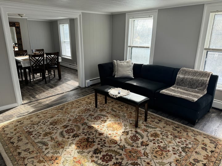 Two Bedroom Apartment In Downtown Sackets Harbor - Westcott Beach State Park, Henderson