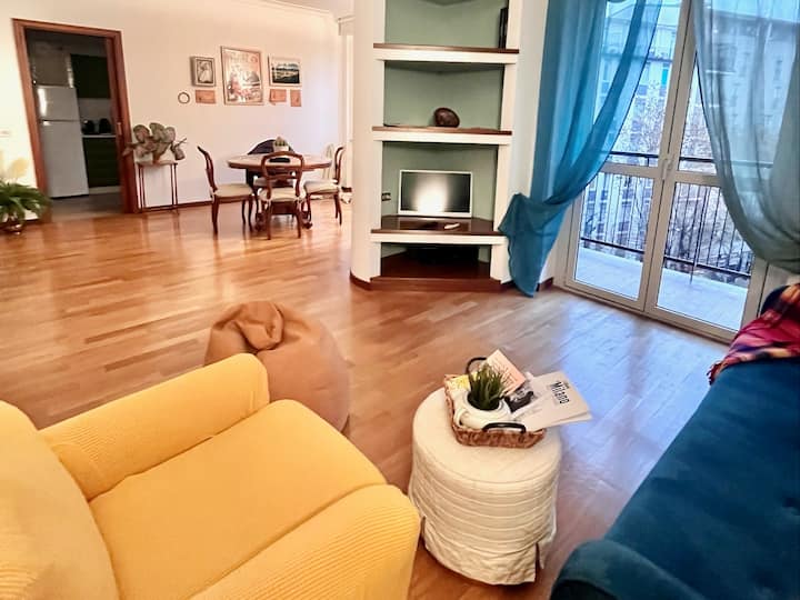 Ca’dellatilde - Downstairs Tram To Milan - Monza