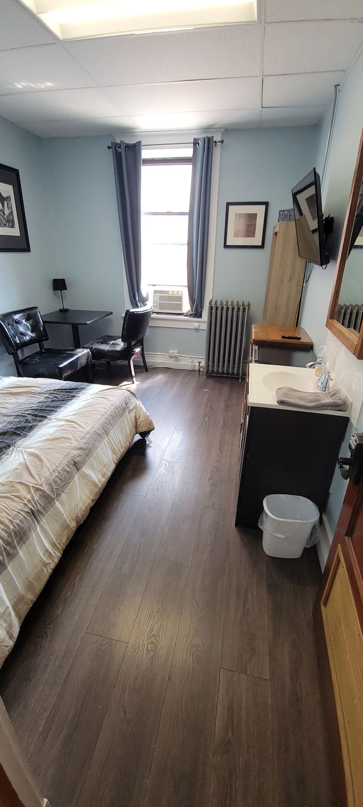 Dillon Tap House Beaverhead Room - Dillon, MT