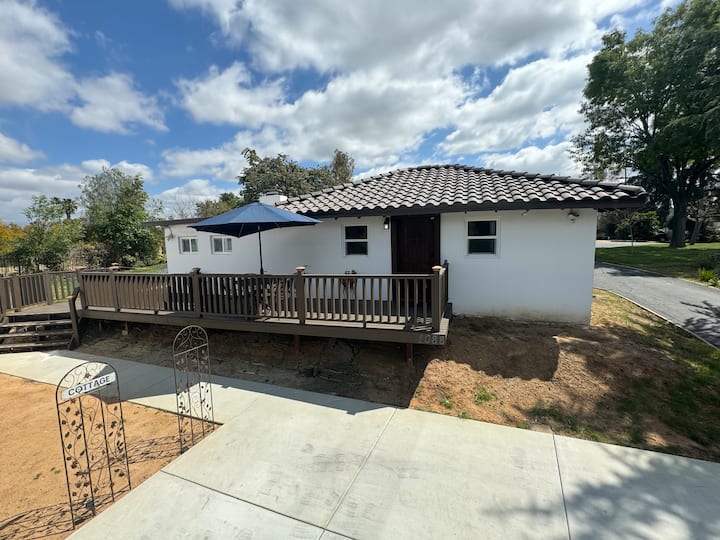 Sunset Cottage - Redlands, CA