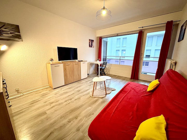 T2, Parking Gratuit, 2 Balcons - Annemasse