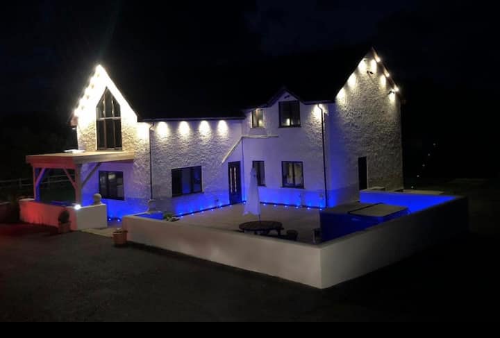 Awel Y Trydan Room 1 - Aberaeron