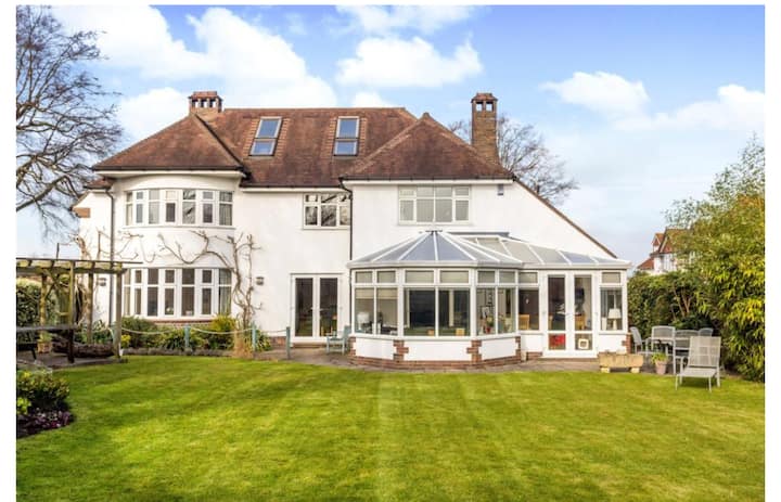 Spacious 1 Bed Ground Floor Flat - Bristol