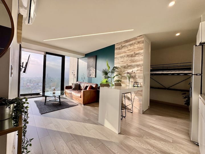 Vibrant Adamant Stay | Scenic Views & Modern Style - Tijuana