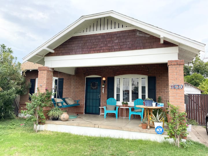 She’s A Brick, House. -A Darling 1920’s Bungalow- - Phoenix, AZ