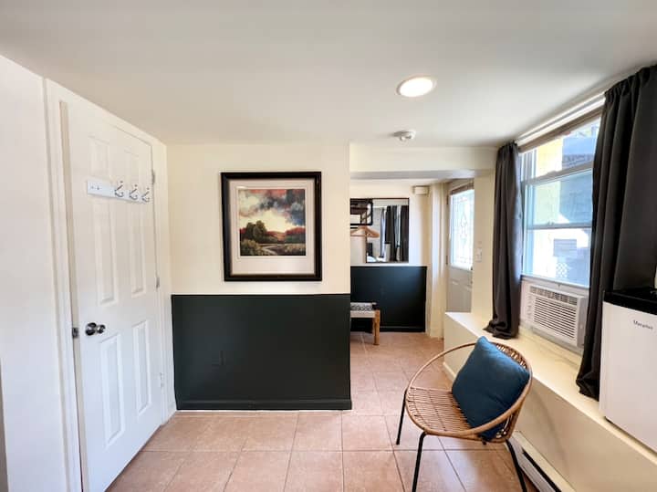Room Near Nyc • Private Entry + Kitchen Access. G1 - Jersey